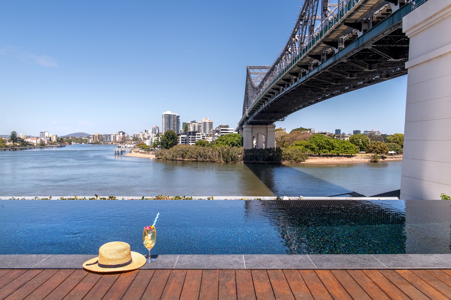 Crystalbrook-vincent-brisbane – The Departure Lounge